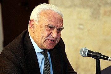 Trani 2012, Operamolla vara il laboratorio politico